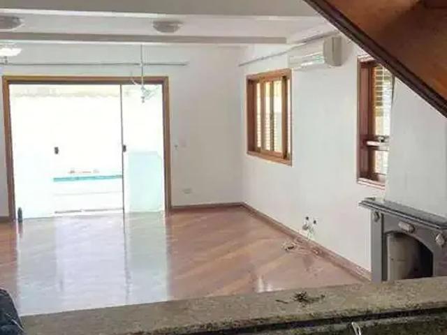 Casa / Sobrado em Condomínio para Locação em Santana de Parnaíba/SP Alphaville 4 Quartos