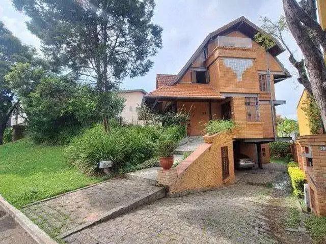 Casa / Sobrado em Condomínio para Locação em Santana de Parnaíba/SP Alphaville 4 Quartos