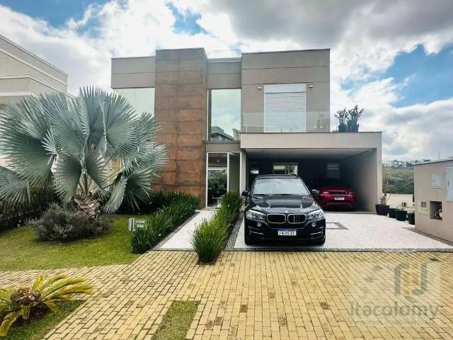 Casa / Sobrado em Condomínio para Locação em Santana de Parnaíba/SP Alphaville 4 Quartos