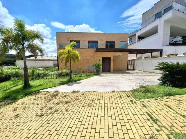 Casa / Sobrado em Condomínio para Locação em Santana de Parnaíba/SP Alphaville 4 Quartos