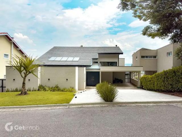 Casa / Sobrado em Condomínio para Locação em Santana de Parnaíba/SP Alphaville 4 Quartos