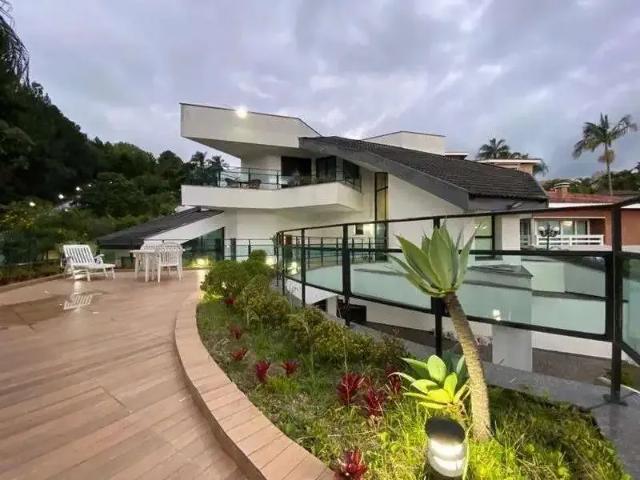 Casa / Sobrado em Condomínio para Locação em Santana de Parnaíba/SP Alphaville 4 Quartos