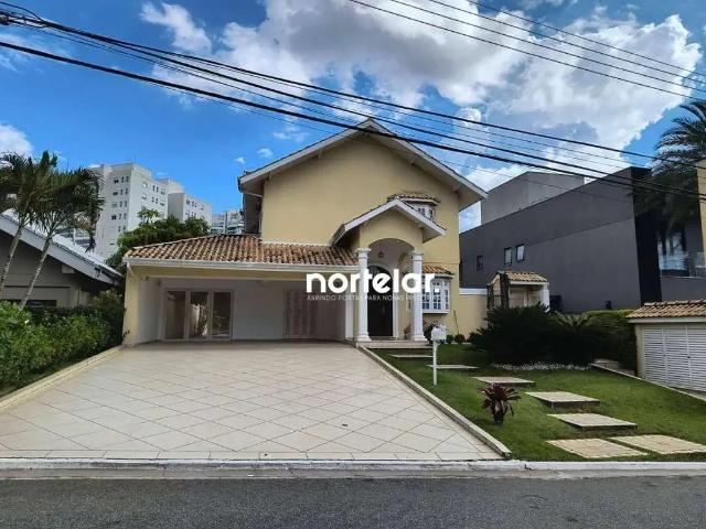 Casa / Sobrado em Condomínio para Locação em Santana de Parnaíba/SP Alphaville 4 Quartos