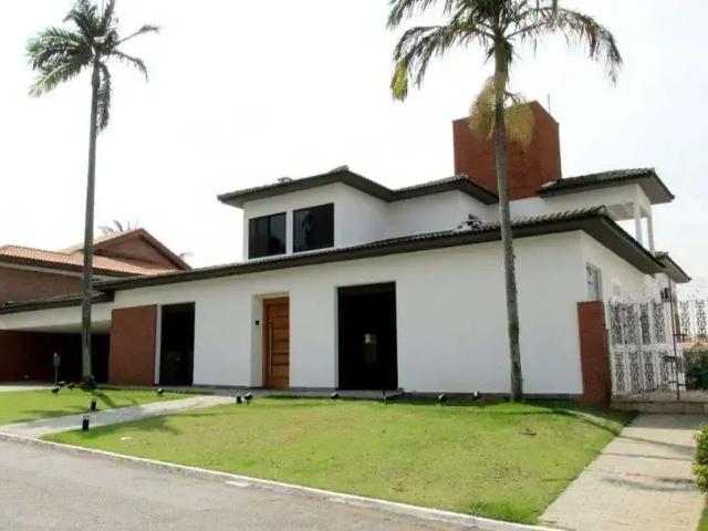 Casa / Sobrado em Condomínio para Locação em Santana de Parnaíba/SP Alphaville 4 Quartos