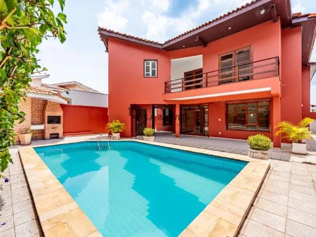 Casa / Sobrado em Condomínio para Locação em Santana de Parnaíba/SP Alphaville 4 Quartos