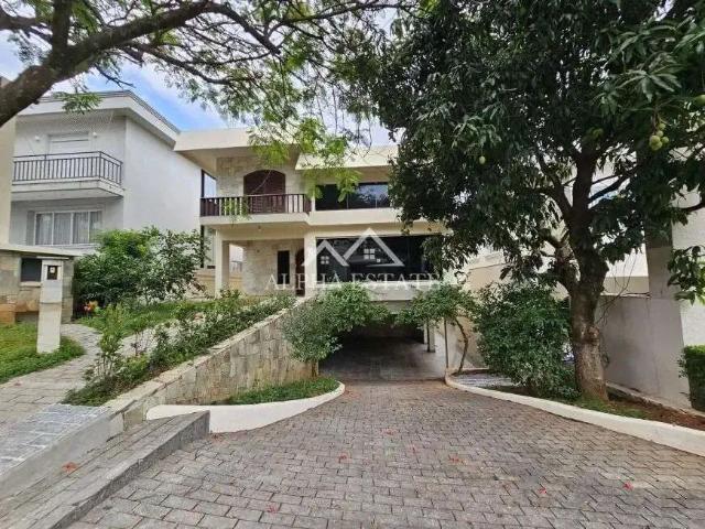 Casa / Sobrado em Condomínio para Locação em Santana de Parnaíba/SP Alphaville 4 Quartos