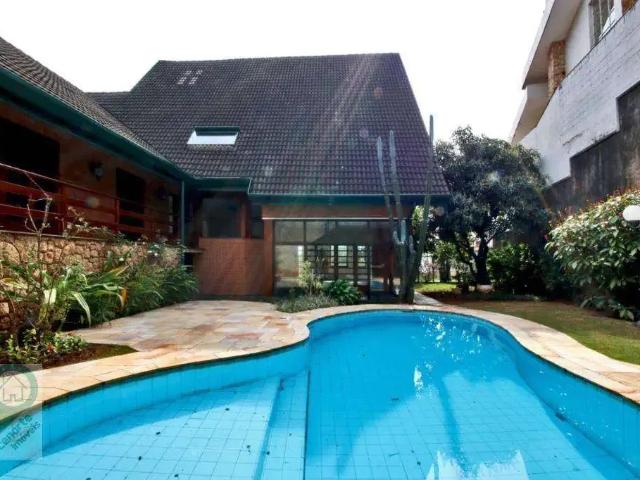 Casa / Sobrado em Condomínio para Locação em Santana de Parnaíba/SP Alphaville 4 Quartos