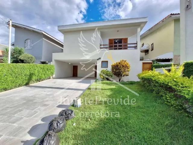 Casa / Sobrado em Condomínio para Locação em Santana de Parnaíba/SP Alphaville 4 Quartos