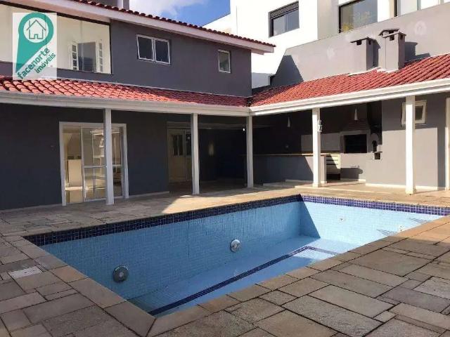 Casa / Sobrado em Condomínio para Locação em Santana de Parnaíba/SP Alphaville 4 Quartos