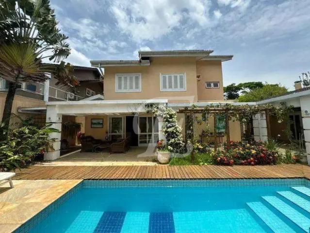 Casa / Sobrado em Condomínio para Locação em Santana de Parnaíba/SP Alphaville 4 Quartos
