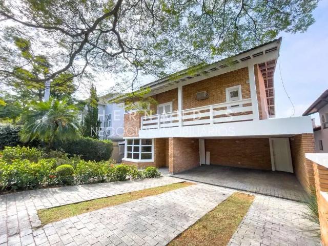 Casa / Sobrado em Condomínio para Locação em Santana de Parnaíba/SP Alphaville 4 Quartos