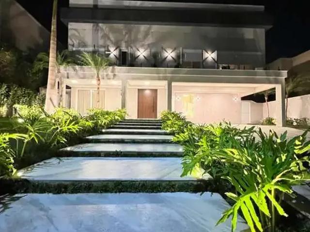 Casa / Sobrado em Condomínio para Locação em Santana de Parnaíba/SP Alphaville 4 Quartos