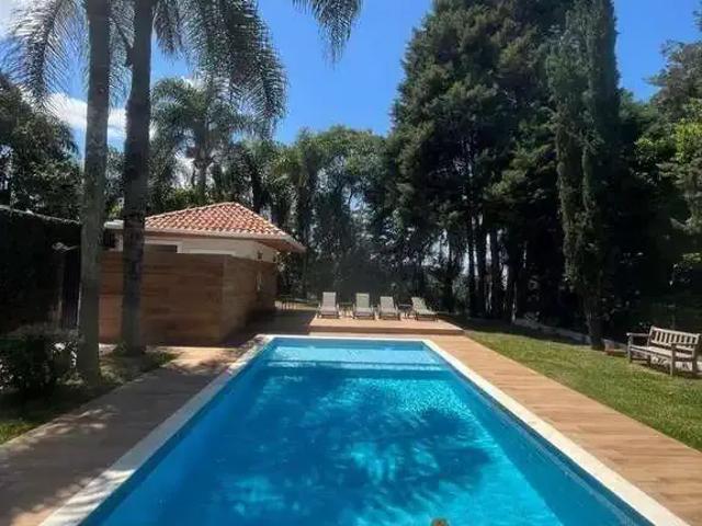 Casa / Sobrado em Condomínio para Locação em Santana de Parnaíba/SP Alphaville 4 Quartos