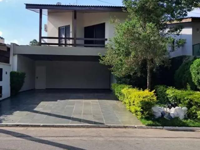 Casa / Sobrado em Condomínio para Locação em Santana de Parnaíba/SP Alphaville 4 Quartos