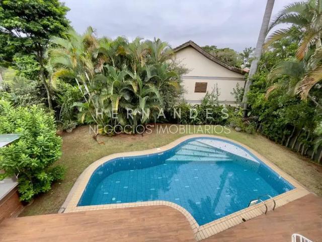 Casa / Sobrado em Condomínio para Locação em Santana de Parnaíba/SP Alphaville 4 Quartos
