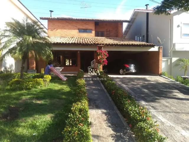 Casa / Sobrado em Condomínio para Locação em Santana de Parnaíba/SP Alphaville 4 Quartos