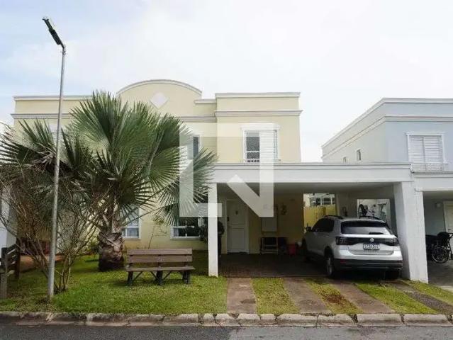 Casa / Sobrado em Condomínio para Locação em Santana de Parnaíba/SP Alphaville 4 Quartos