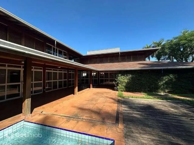 Casa / Sobrado em Condomínio para Locação em Santana de Parnaíba/SP Alphaville 4 Quartos