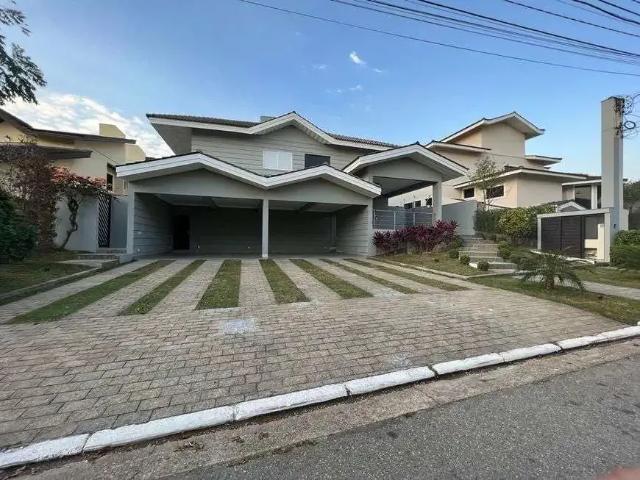 Casa / Sobrado em Condomínio para Locação em Santana de Parnaíba/SP Alphaville 4 Quartos