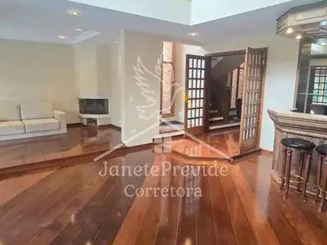 Casa / Sobrado em Condomínio para Locação em Santana de Parnaíba/SP Alphaville 4 Quartos