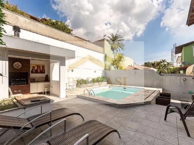 Casa / Sobrado em Condomínio para Locação em Santana de Parnaíba/SP Alphaville 4 Quartos