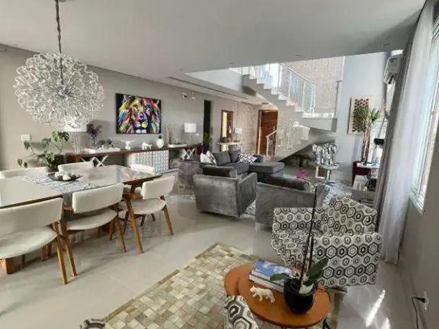 Casa / Sobrado em Condomínio para Locação em Santana de Parnaíba/SP Alphaville 4 Quartos