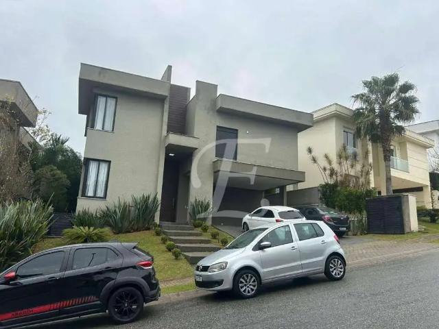 Casa / Sobrado em Condomínio para Locação em Santana de Parnaíba/SP Alphaville 4 Quartos