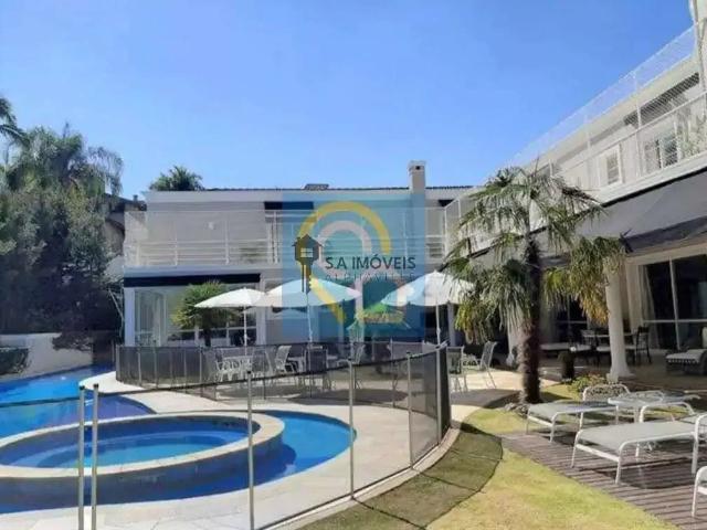 Casa / Sobrado em Condomínio para Locação em Santana de Parnaíba/SP Alphaville 5 Quartos
