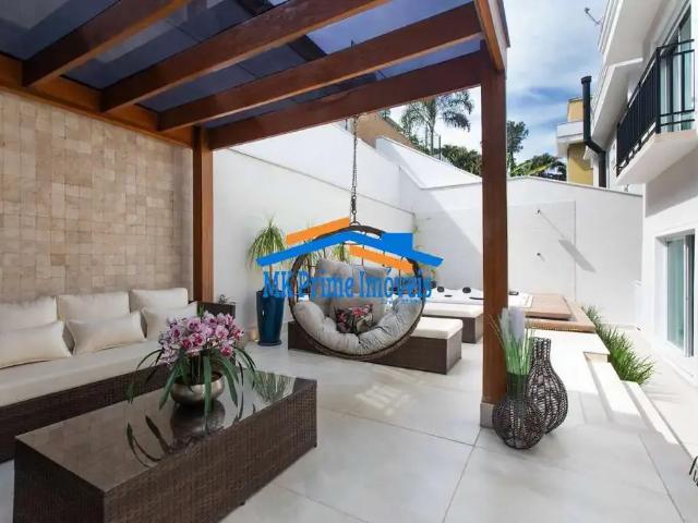 Casa / Sobrado em Condomínio para Locação em Santana de Parnaíba/SP Alphaville 5 Quartos