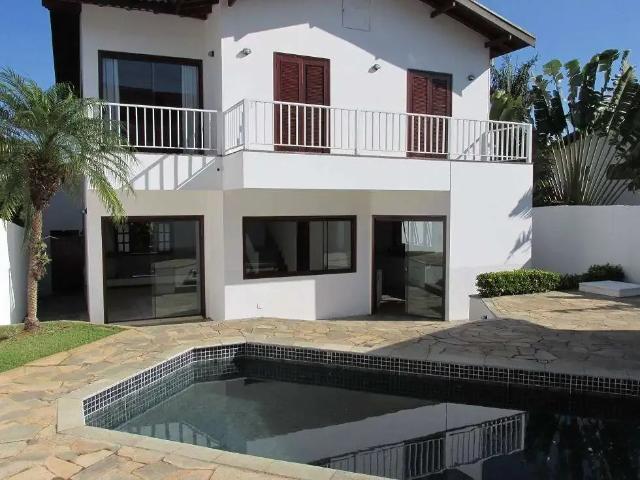 Casa / Sobrado em Condomínio para Locação em Santana de Parnaíba/SP Alphaville 5 Quartos