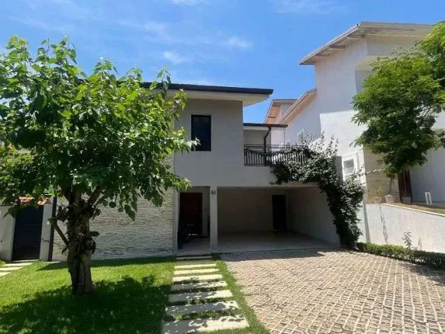 Casa / Sobrado em Condomínio para Locação em Santana de Parnaíba/SP Alphaville 5 Quartos