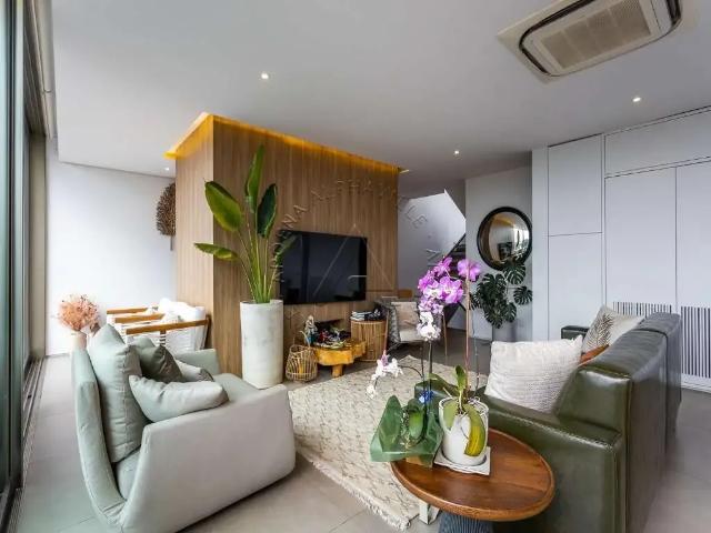 Casa / Sobrado em Condomínio para Locação em Santana de Parnaíba/SP Alphaville 5 Quartos