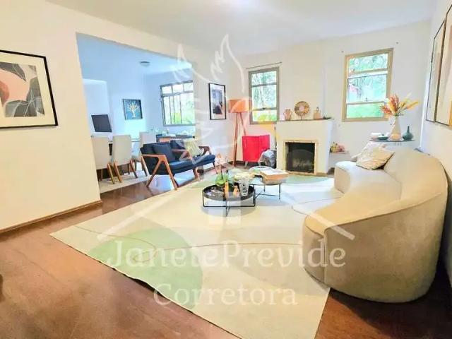 Casa / Sobrado em Condomínio para Locação em Santana de Parnaíba/SP Alphaville 5 Quartos