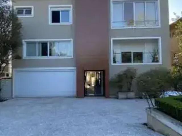 Casa / Sobrado em Condomínio para Locação em Santana de Parnaíba/SP Alphaville 5 Quartos