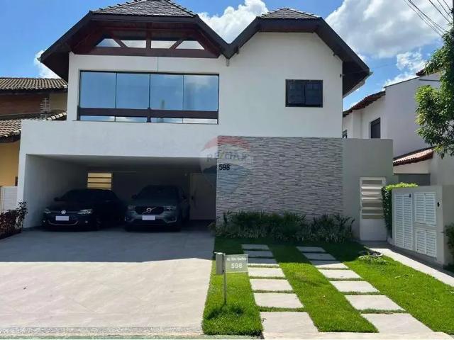 Casa / Sobrado em Condomínio para Locação em Santana de Parnaíba/SP Alphaville 5 Quartos