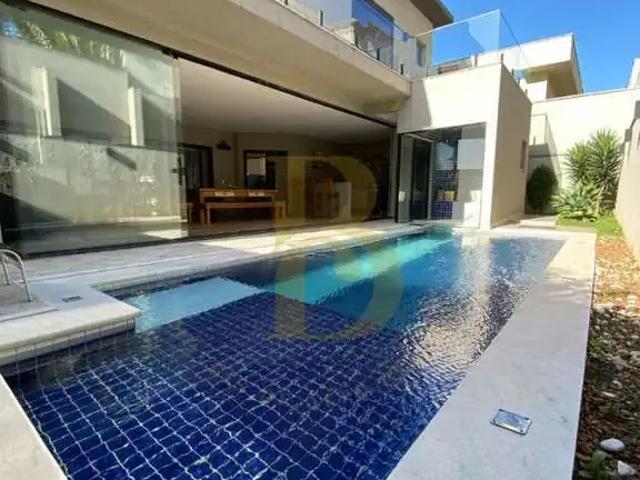 Casa / Sobrado em Condomínio para Locação em Santana de Parnaíba/SP Alphaville 5 Quartos