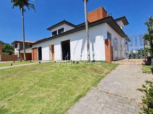 Casa / Sobrado em Condomínio para Locação em Santana de Parnaíba/SP Alphaville 5 Quartos
