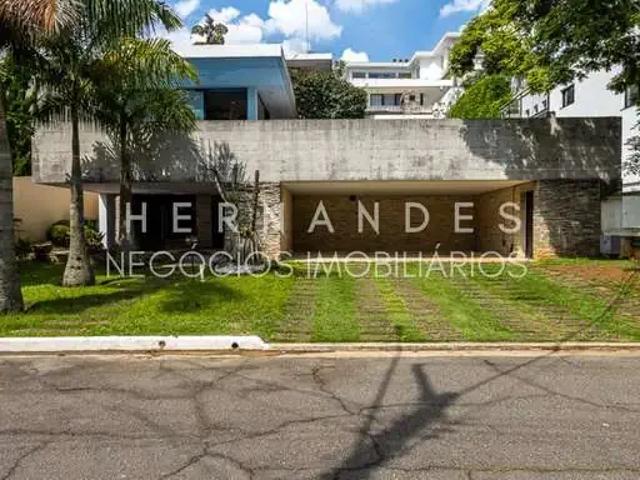 Casa / Sobrado em Condomínio para Locação em Santana de Parnaíba/SP Alphaville 5 Quartos