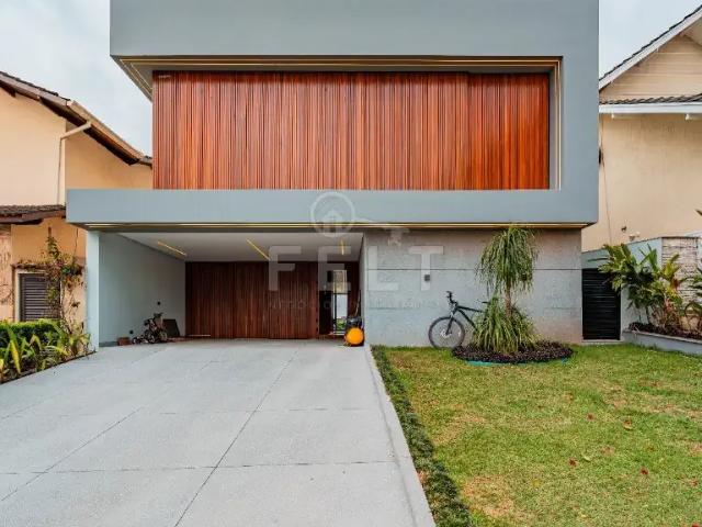 Casa / Sobrado em Condomínio para Locação em Santana de Parnaíba/SP Alphaville 5 Quartos