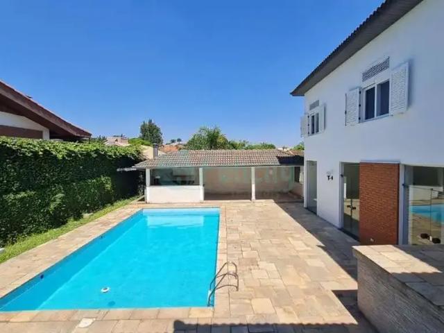 Casa / Sobrado em Condomínio para Locação em Santana de Parnaíba/SP Alphaville 5 Quartos