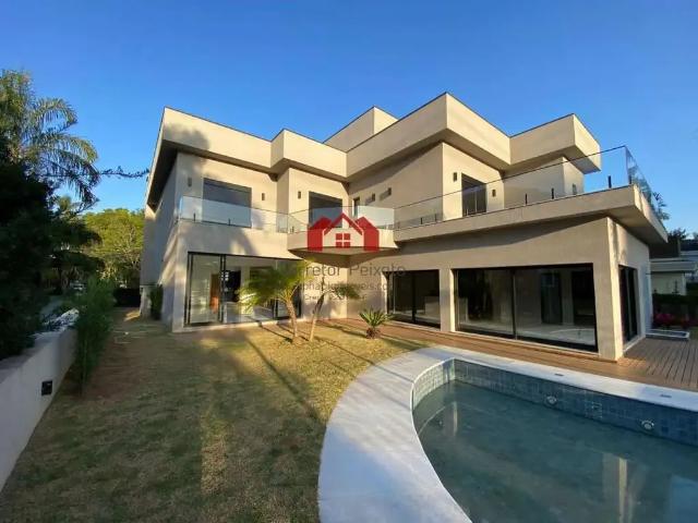 Casa / Sobrado em Condomínio para Locação em Santana de Parnaíba/SP Alphaville 5 Quartos