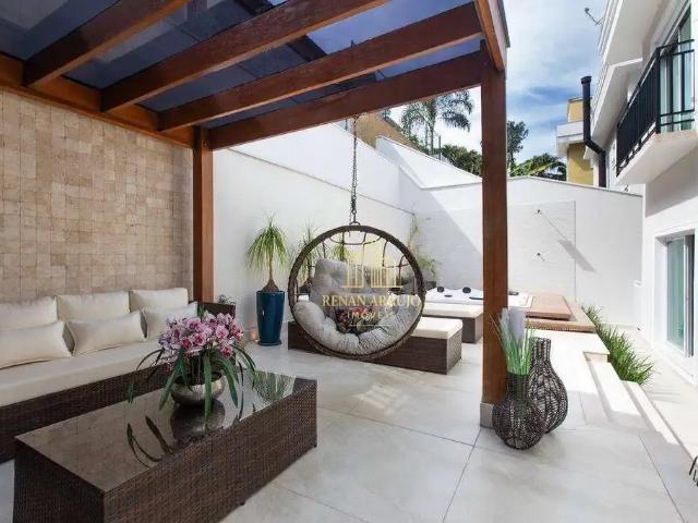 Casa / Sobrado em Condomínio para Locação em Santana de Parnaíba/SP Alphaville 5 Quartos