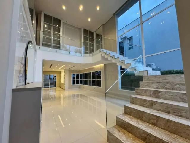 Casa / Sobrado em Condomínio para Locação em Santana de Parnaíba/SP Alphaville 5 Quartos