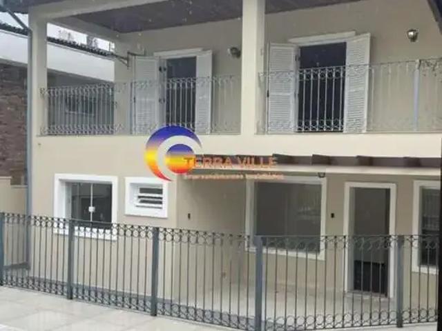 Casa / Sobrado em Condomínio para Locação em Santana de Parnaíba/SP Alphaville 5 Quartos