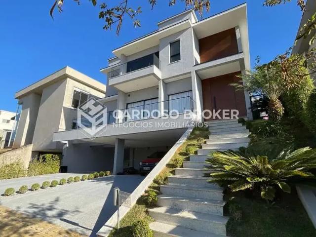 Casa / Sobrado em Condomínio para Locação em Santana de Parnaíba/SP Alphaville 5 Quartos