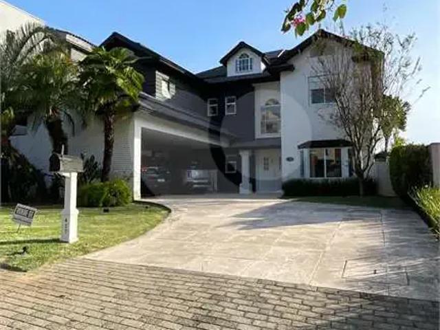 Casa / Sobrado em Condomínio para Locação em Santana de Parnaíba/SP Alphaville 6 Quartos