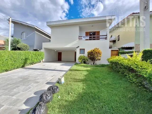 Casa / Sobrado em Condomínio para Locação em Santana de Parnaíba/SP Alphaville 4 Quartos