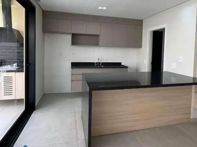 Casa / Sobrado em Condomínio para Locação em Santana de Parnaíba/SP Alphaville 3 Quartos