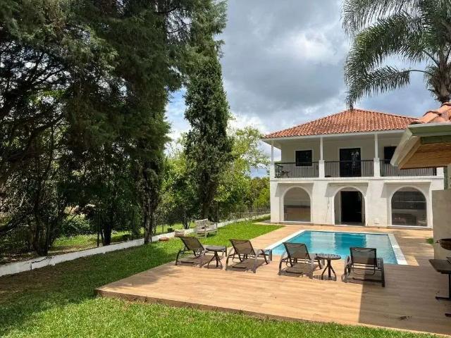 Casa / Sobrado em Condomínio para Locação em Santana de Parnaíba/SP Alphaville 3 Quartos