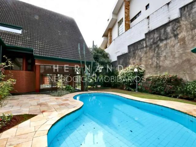 Casa / Sobrado em Condomínio para Locação em Santana de Parnaíba/SP Alphaville 3 Quartos